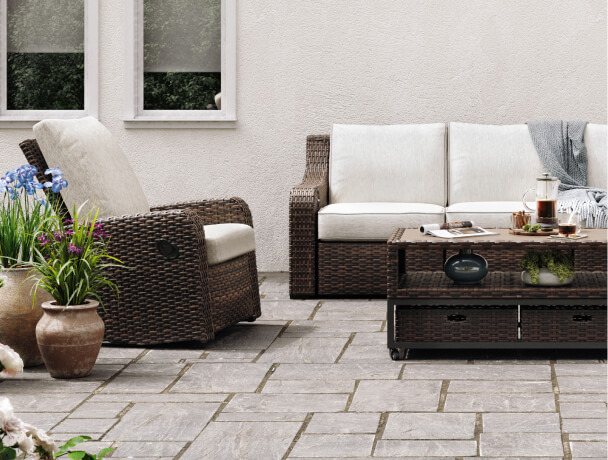 Raymour and flanigan outdoor furniture store